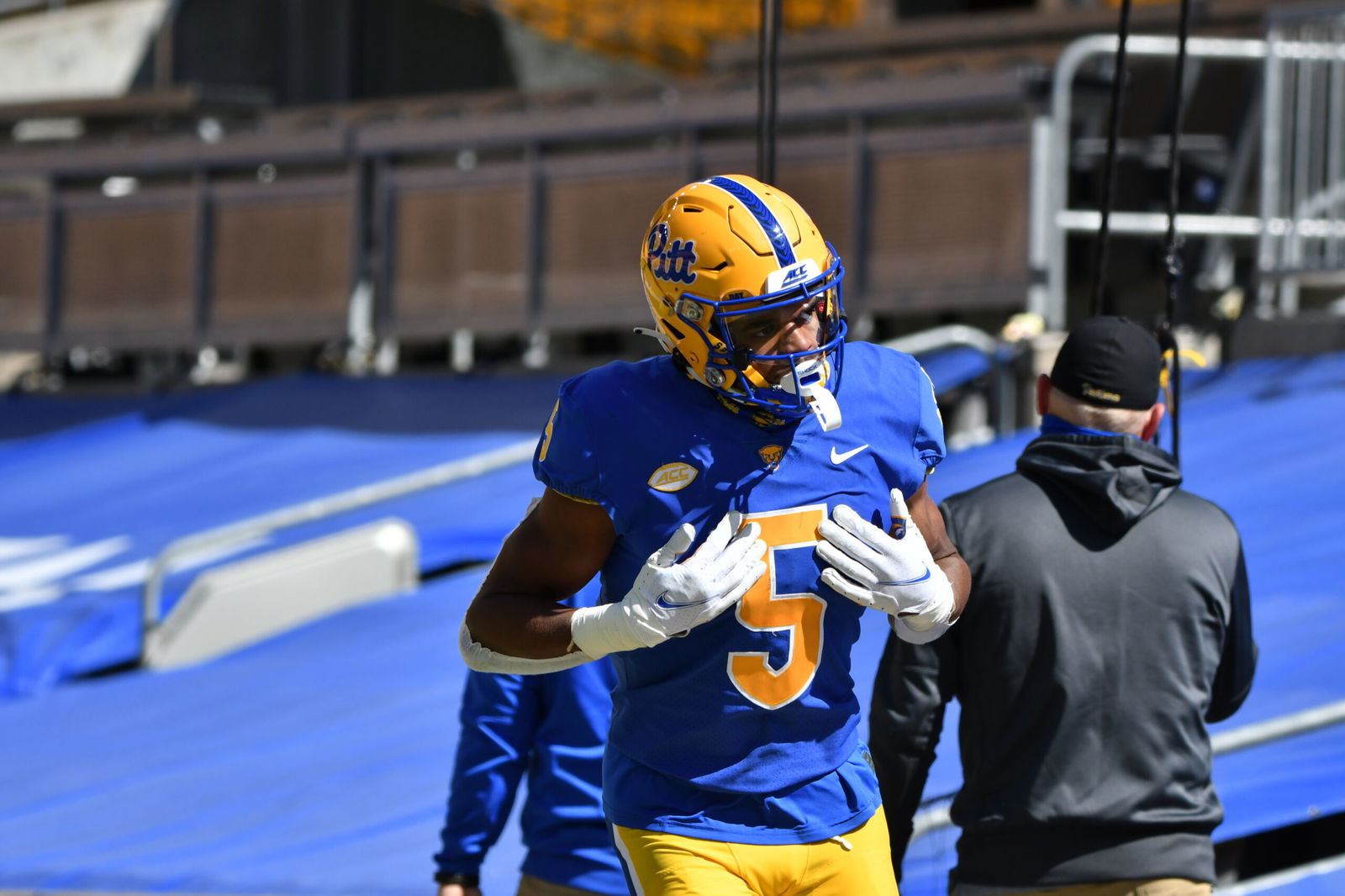 Canadian receiver Jared Wayne shines for Pittsburgh in his first game ...