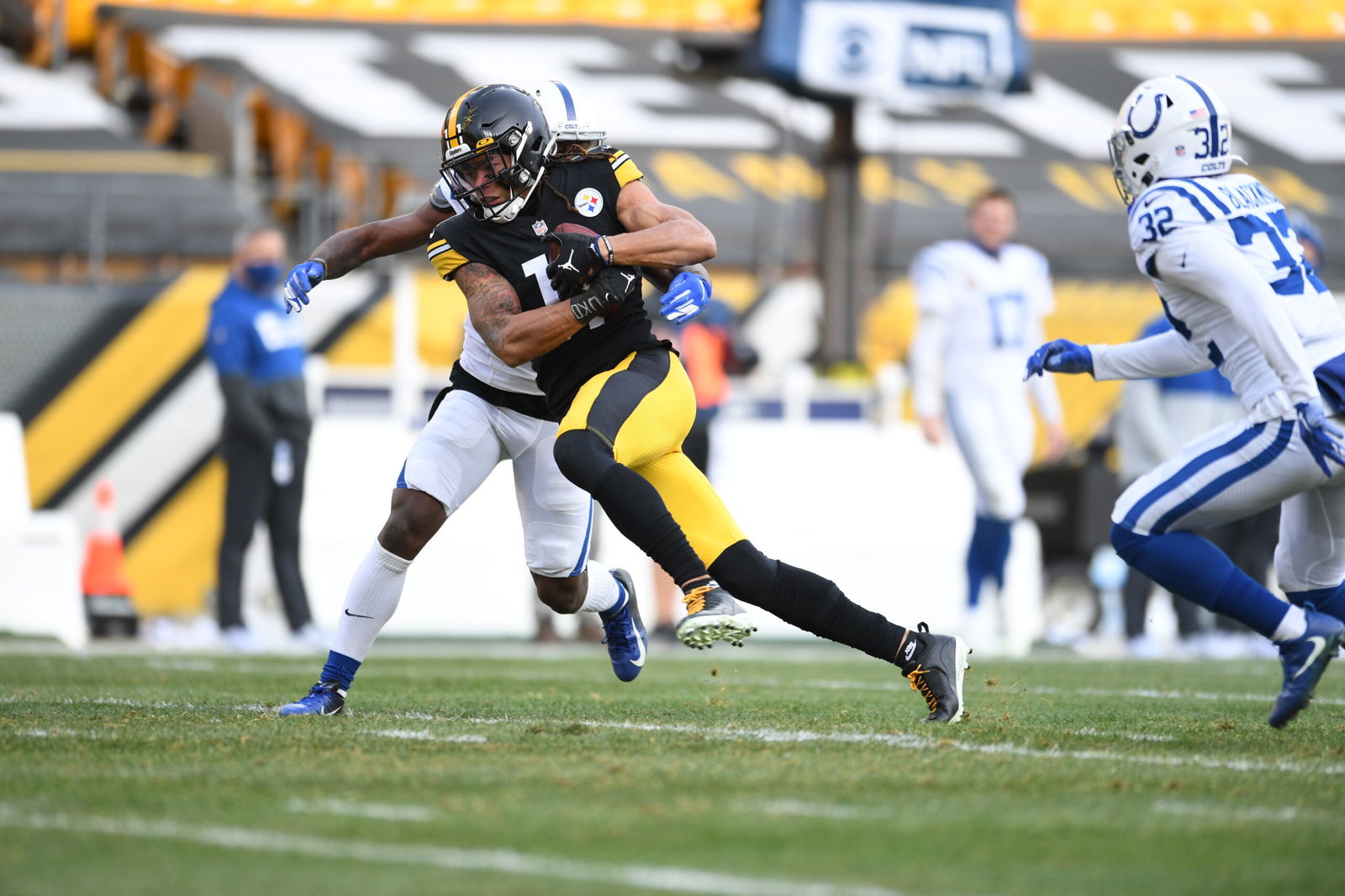 Canadian receiver Chase Claypool named Pittsburgh Steelers Rookie of ...