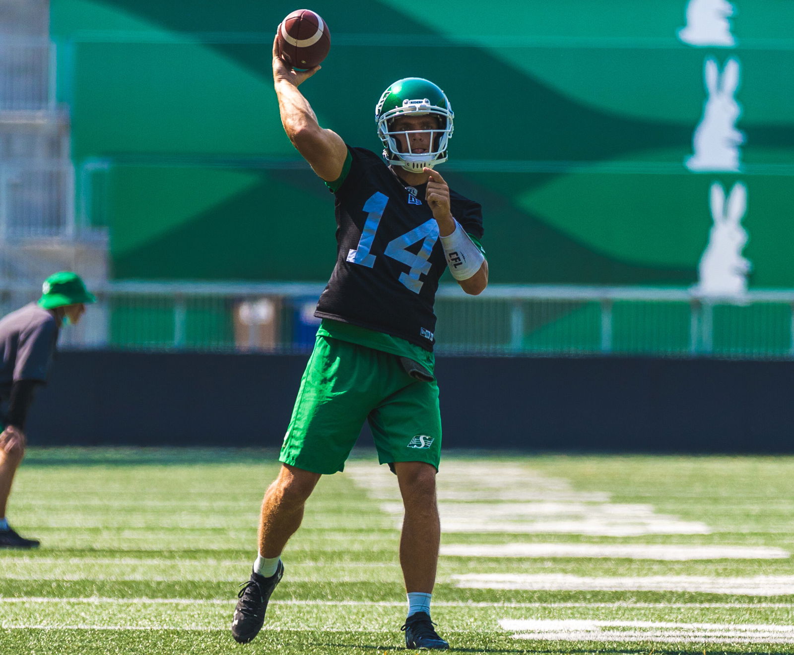 'No shadow': Tom Flacco working for pro career without 'expectations ...