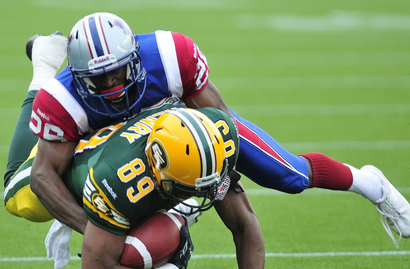 Former CFL player Michael Carter arrested, charged with multiple sexual ...