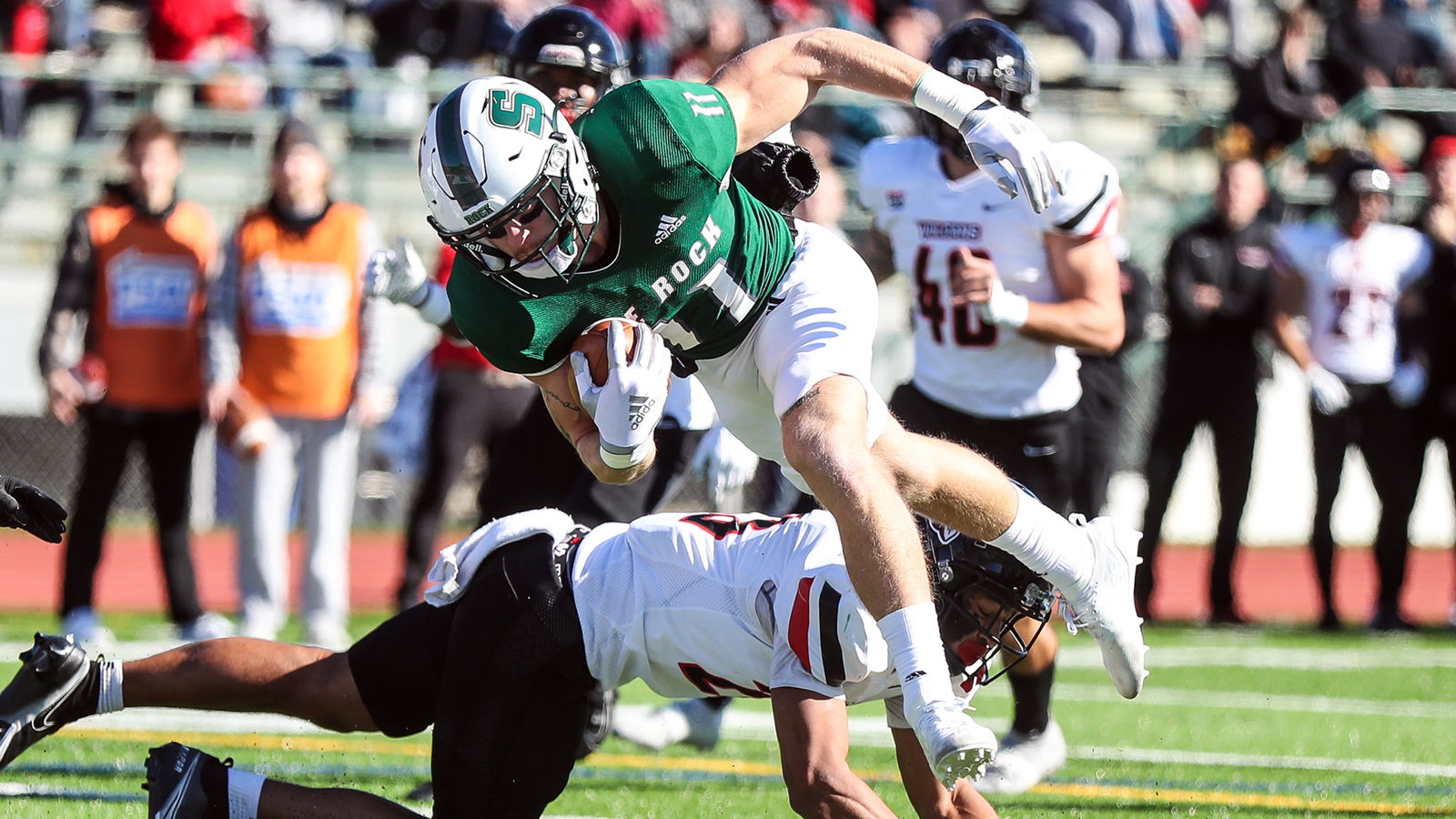 Slippery signing: Redblacks ink two-time All-American receiver Henry ...