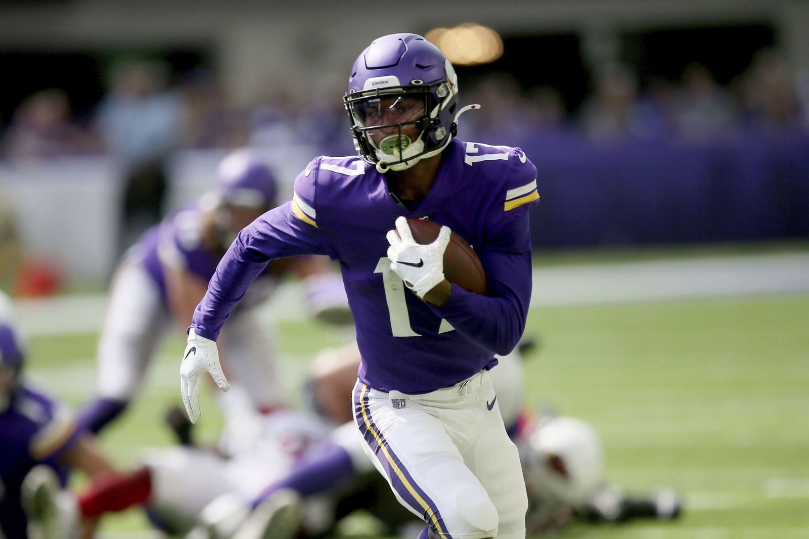 Elks sign five, including former Vikings' draft pick Dillon Mitchell ...