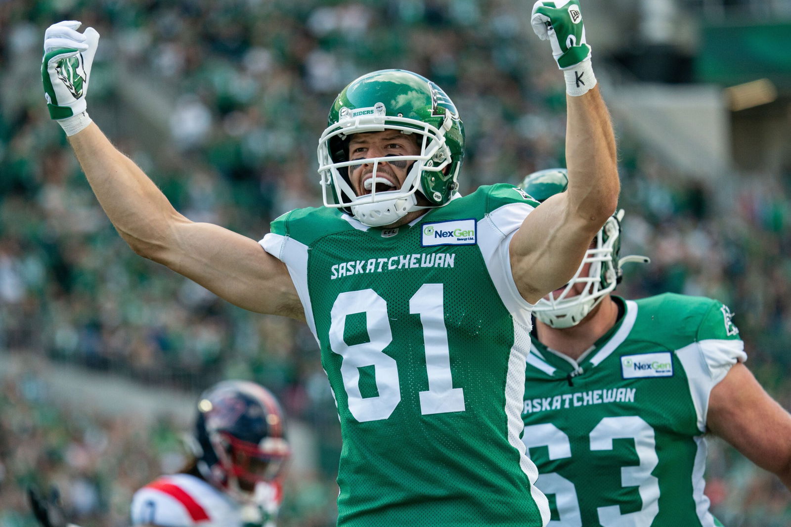 Pose for a Pic: Riders re-sign homegrown receiver Mitchell Picton ...