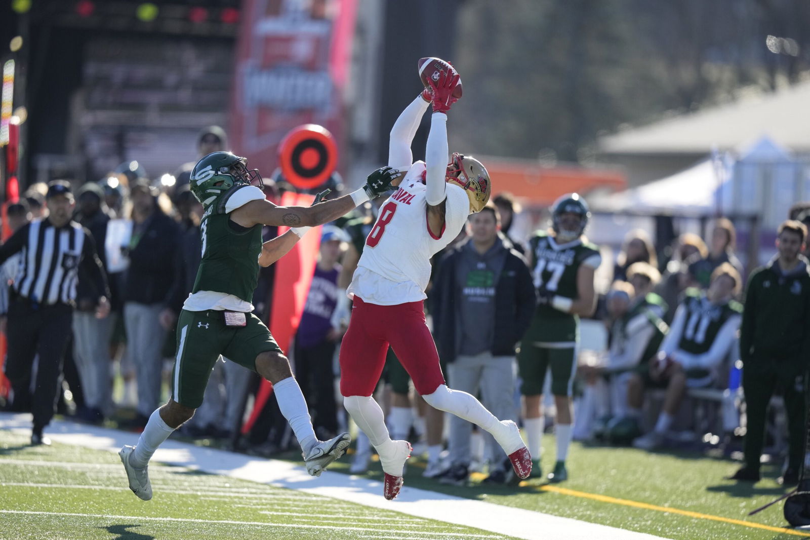 Hec Crighton winner Kevin Mital lifts Laval Rouge et Or to Vanier Cup ...