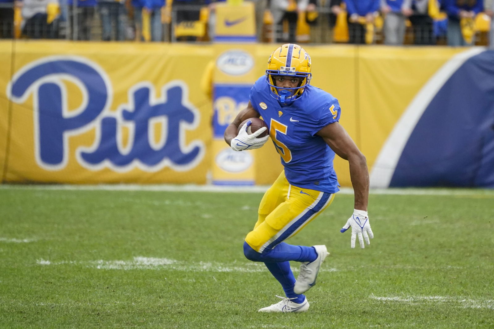 Canadian receiver Jared Wayne displays elite explosiveness at ...