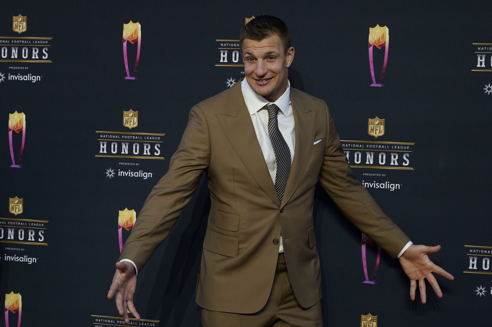 Retired NFL star Rob Gronkowski jokes about signing contract with B.C ...