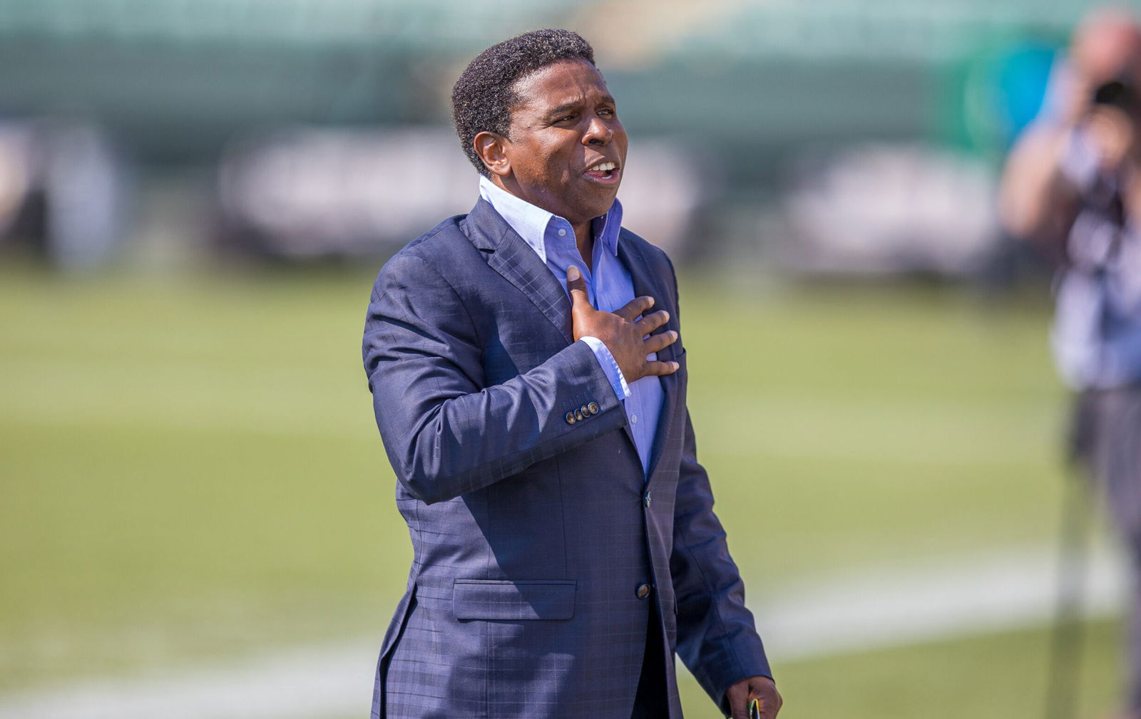 Mike 'Pinball' Clemons to receive honourary degree from University of ...