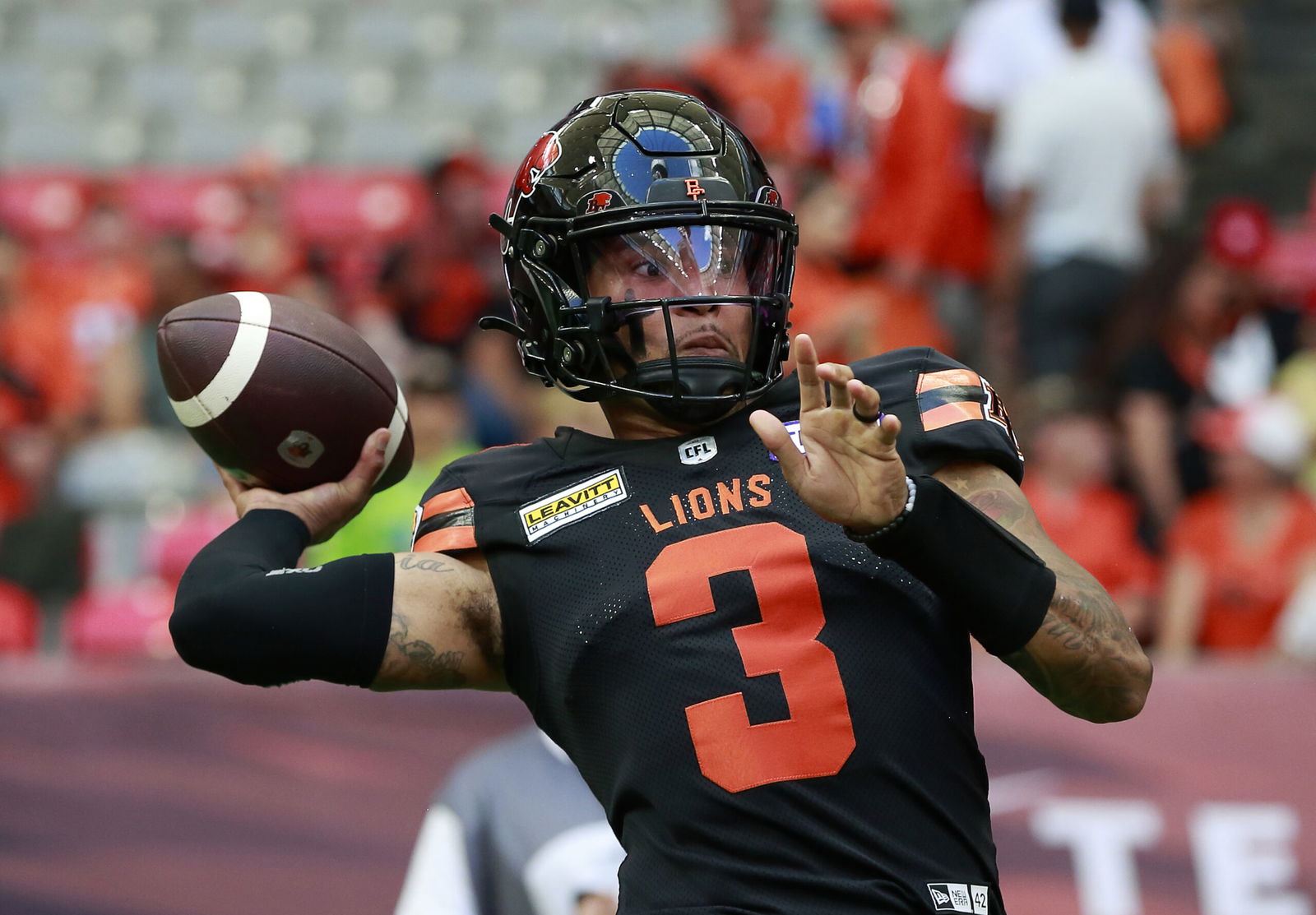 Vernon Adams Jr.'s knee 'structurally stable,' Lions not ruling him out ...