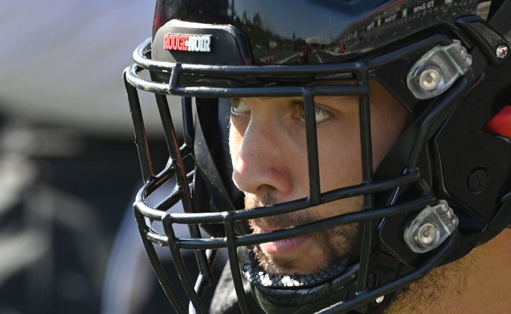 Sources: Saskatchewan Roughriders agree to terms with Canadian LB Adam ...
