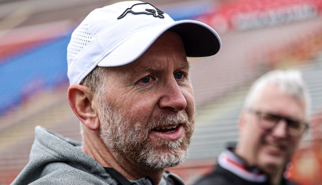 Dave Dickenson: Calgary Stampeders could have '12 different starters ...