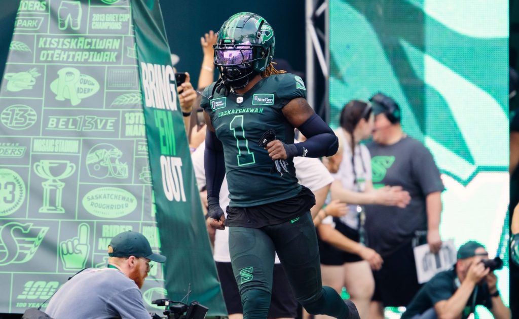 Corey Mace provides insight into C.J. Reavis hit; Riders' playmaker regrets social media post ...