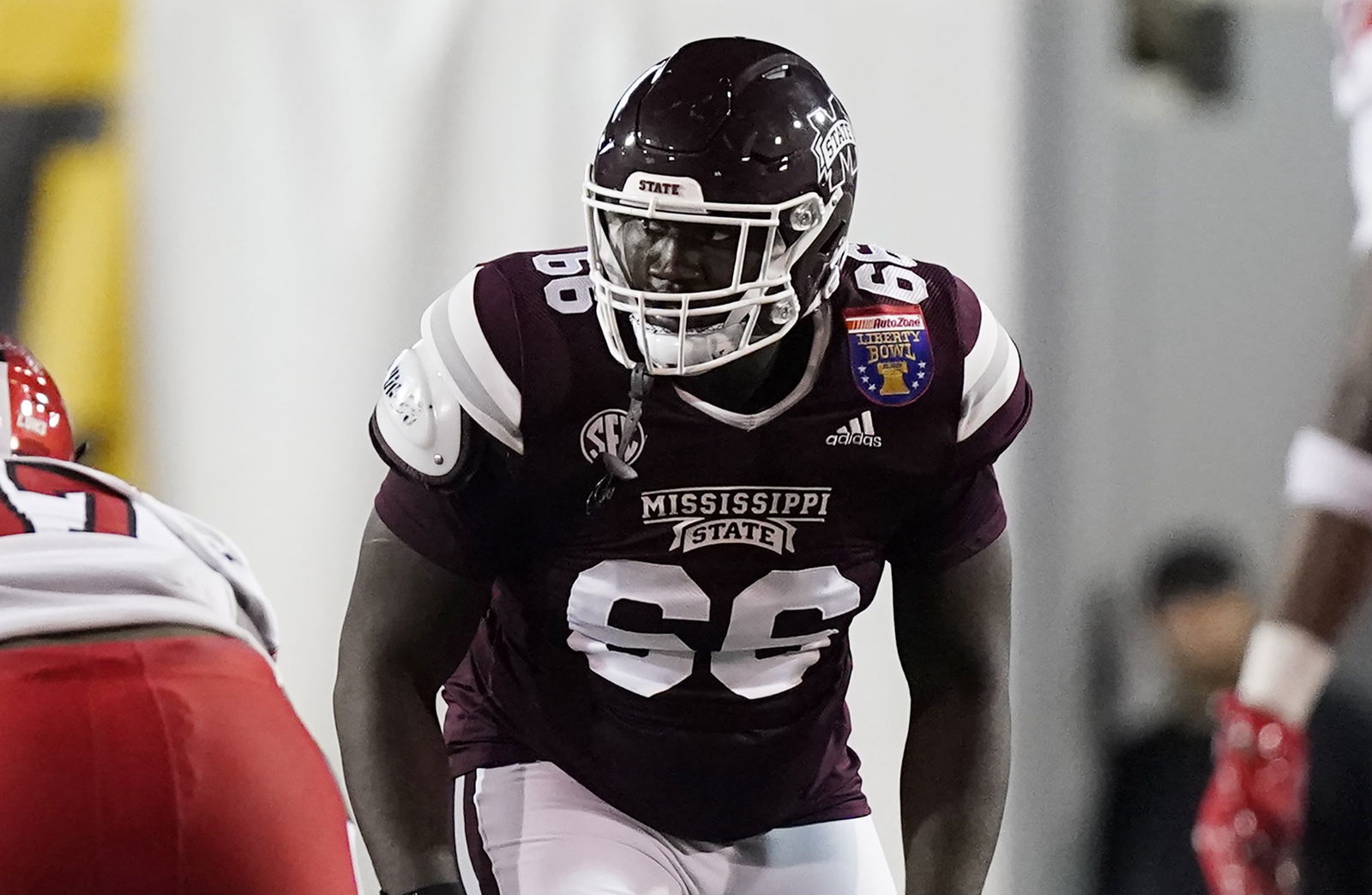 Saskatchewan Roughriders sign former Mississippi State OL Nick Jones ...