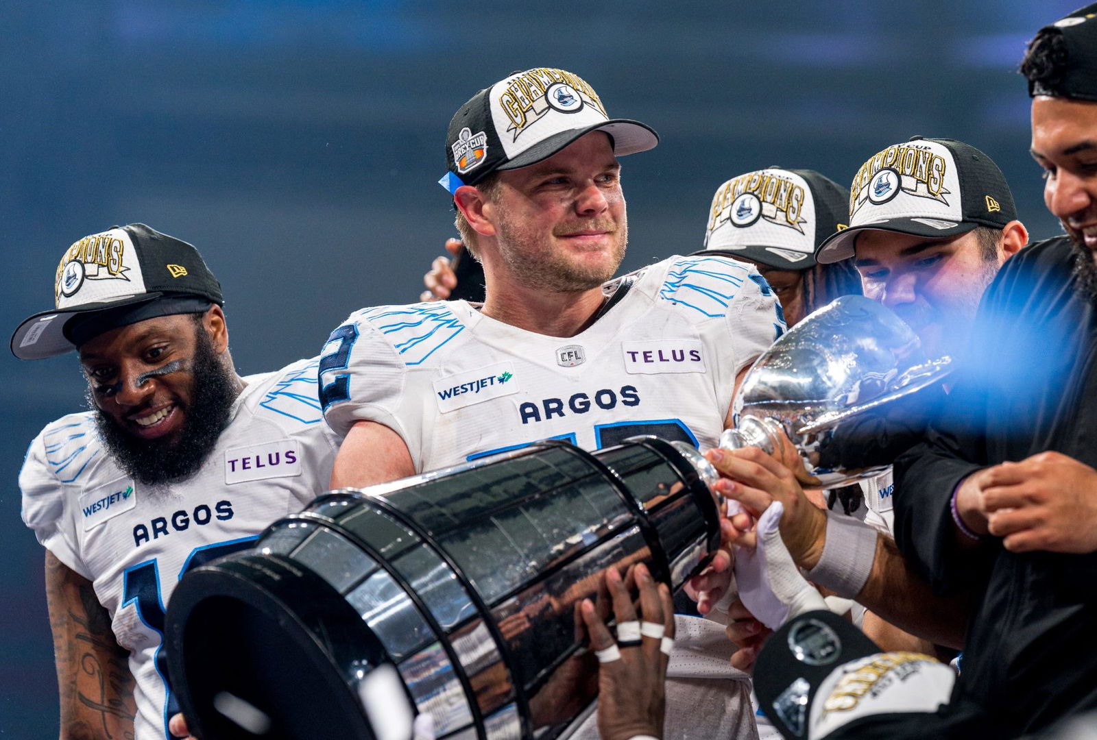 Canadian LB Fraser Sopik retires at 28 due to offseason injury ...