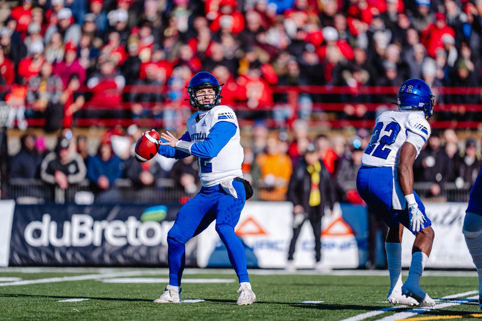 Montreal Carabins Jonathan Sénécal has CFL quarterback attributes ...