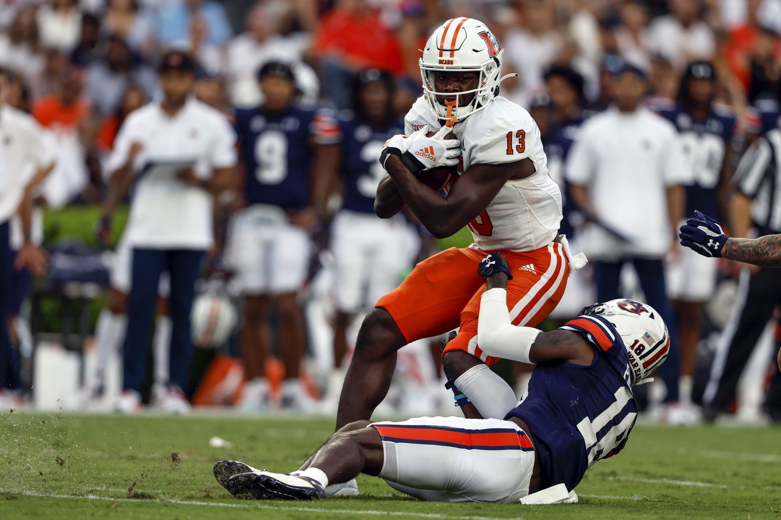 Riders sign record-setting receiver, consensus All-American Ty James ...