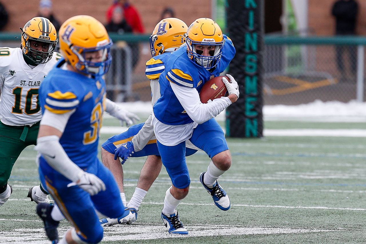 Saskatchewan Roughriders invite Saskatoon Hilltops' DL Johnathon ...