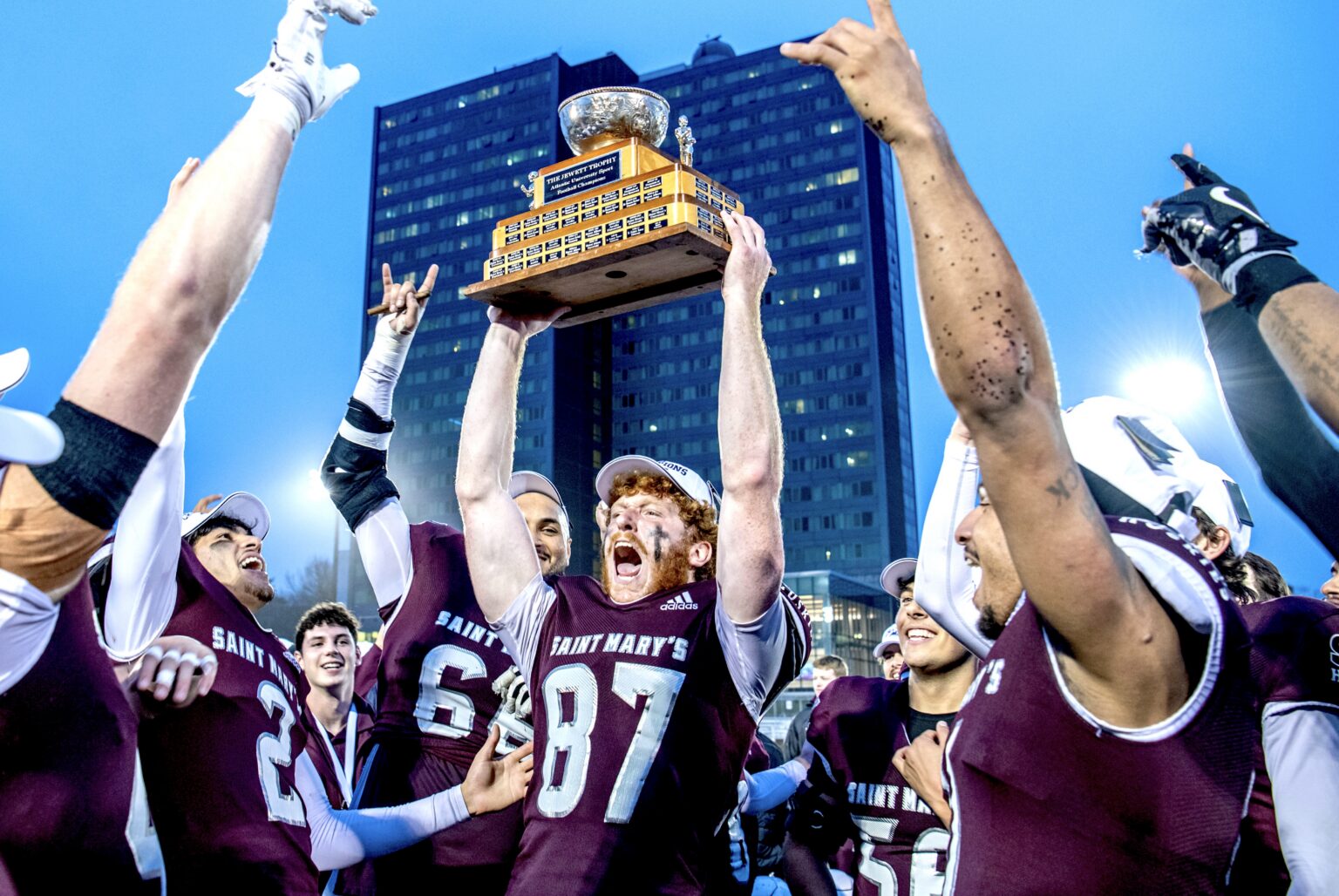 Saint Mary's Huskies beat St. FX X-Men in Loney Bowl, advance to Uteck ...