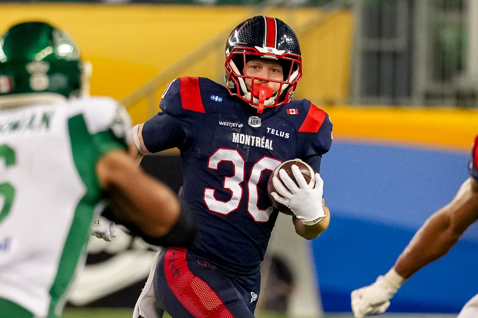 Minnesota Vikings work out Montreal Alouettes' RB Travis Theis ...