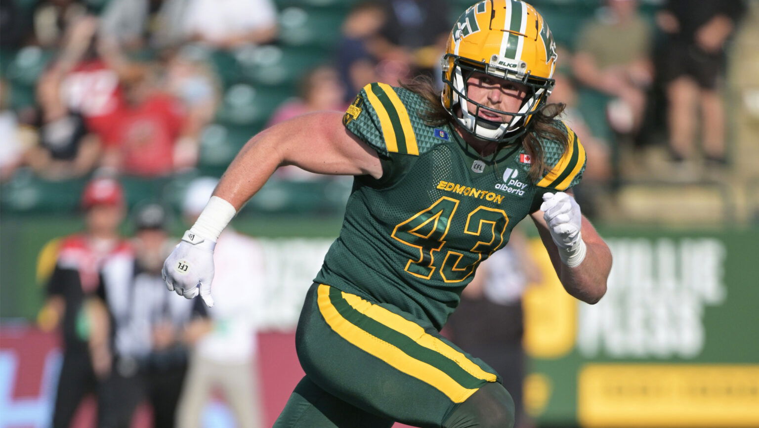 Edmonton Elks extend promising LB Brock Mogensen - 3DownNation
